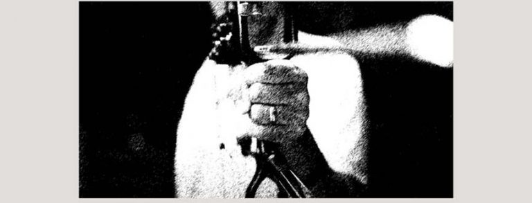 How to hold a bow and arrow - Archery Guide