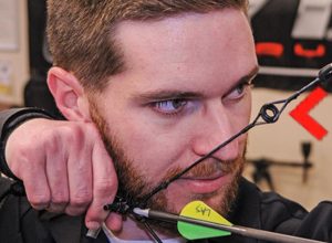 How to Aim a Bow and Arrow - Archery Guide